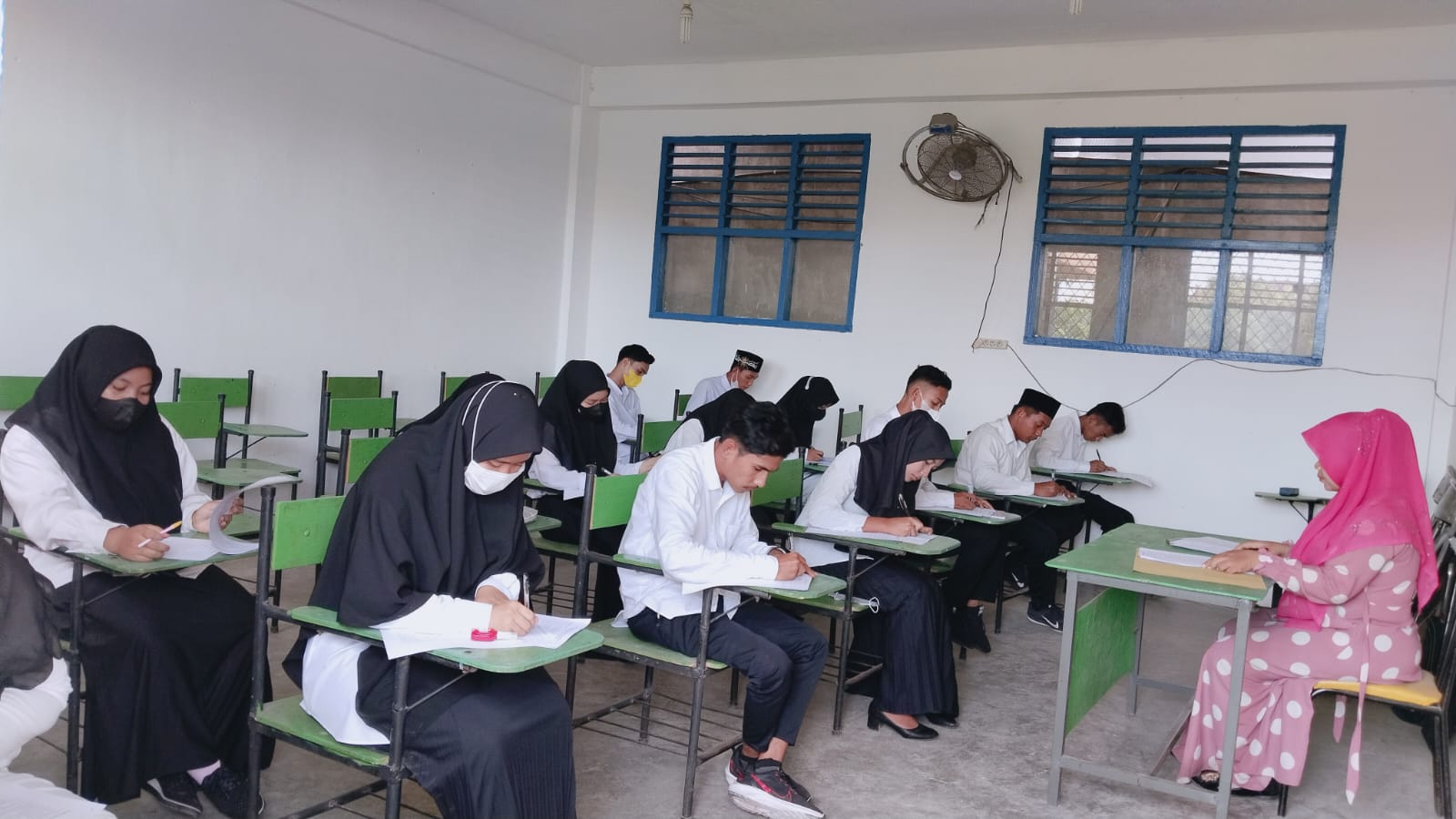 Seleksi Tes Tertulis dan Tes Baca Tulis Al-Qur’an Penerimaan Mahasiswa ...